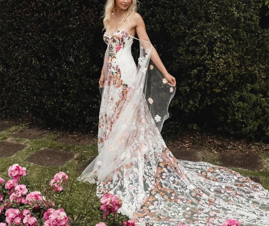 Floral Mother of the Bride Dresses: Sleeves vs. Sleeveless Guide ...